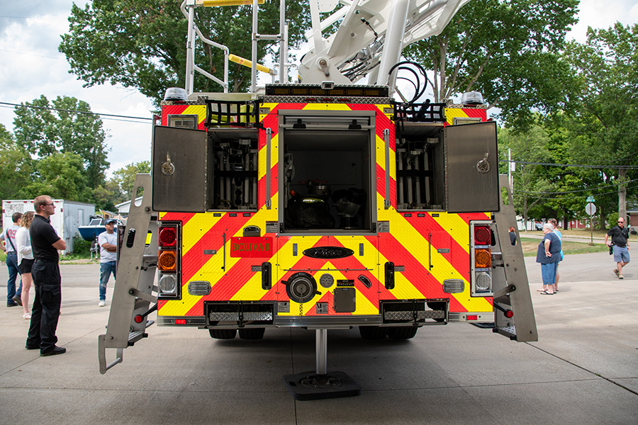 Ladder 109 Push-In | Bolivar Fire Department